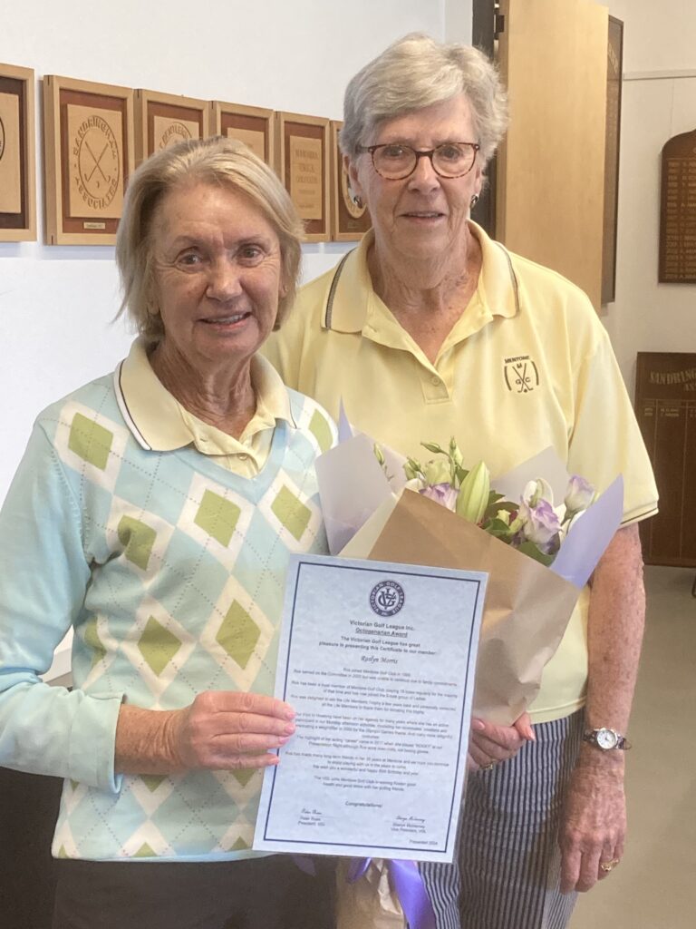 Roslyn Morris receives VGL Octogenarian Award - Mentone Golf Club